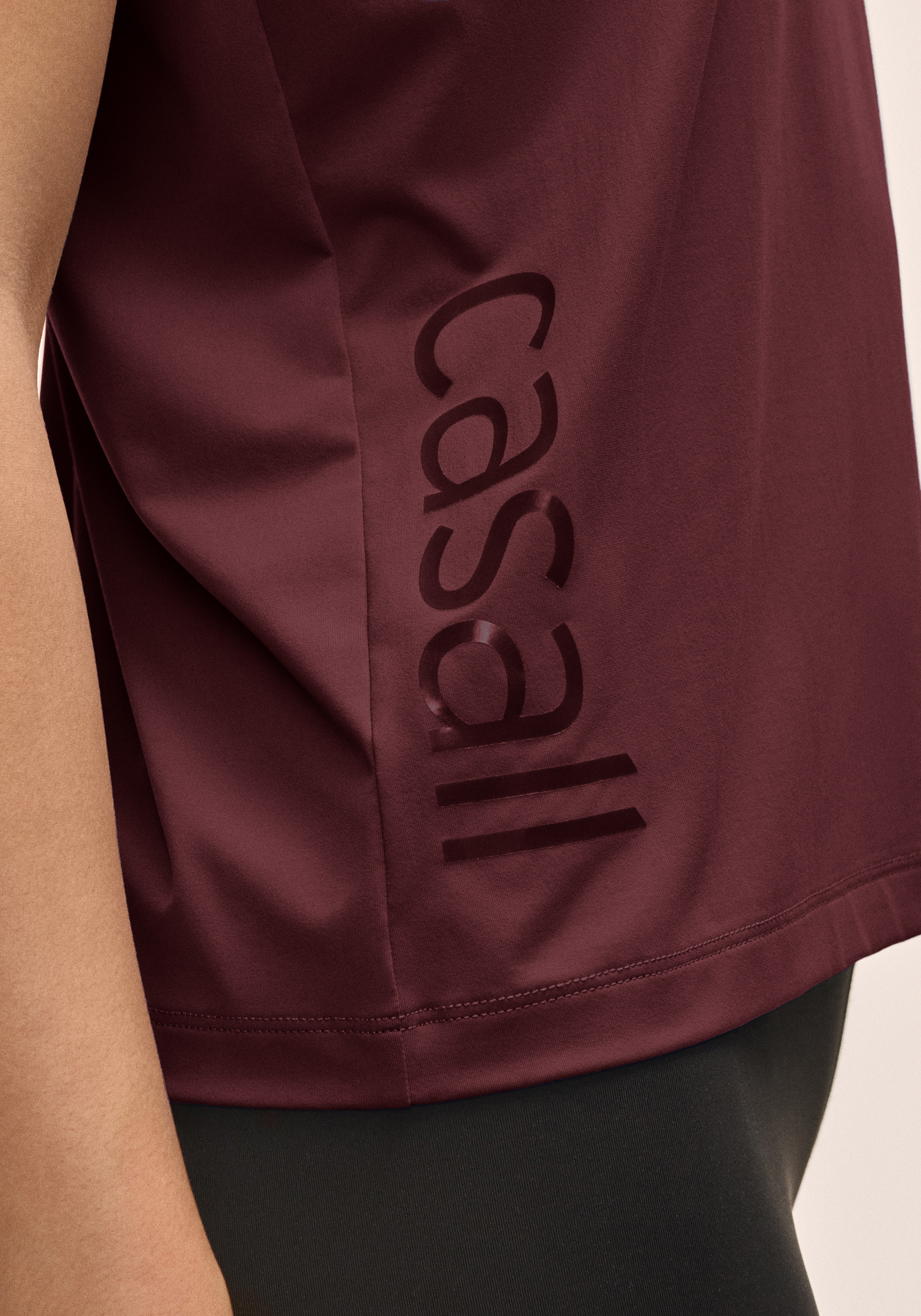 Graphic Tank - Cherry Moon | CASALL